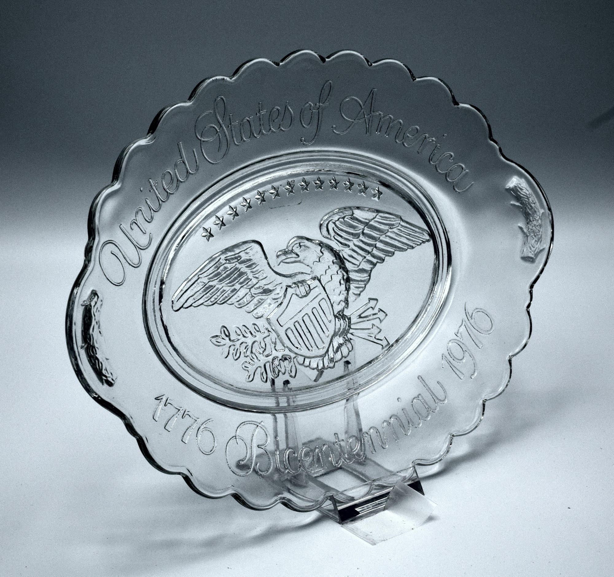 Avon Glass Eagle Plate - USA Bicentennial Collection